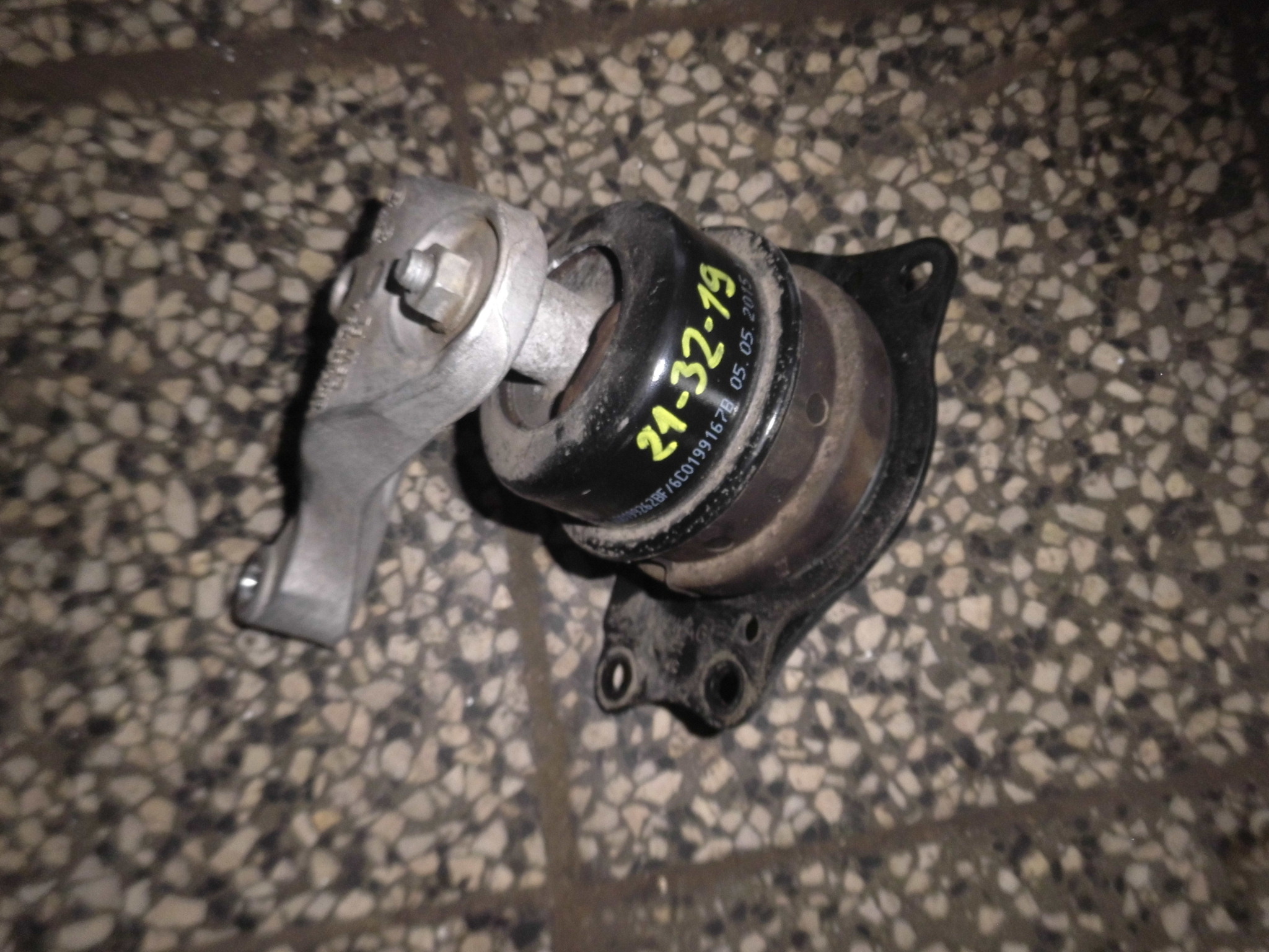 6C0199167B – Silentblok motoru – APK-Auto.cz